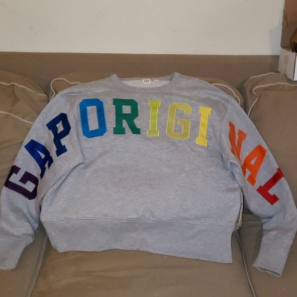GAP | Tops | Ladies Sweat Shirt | Poshmark